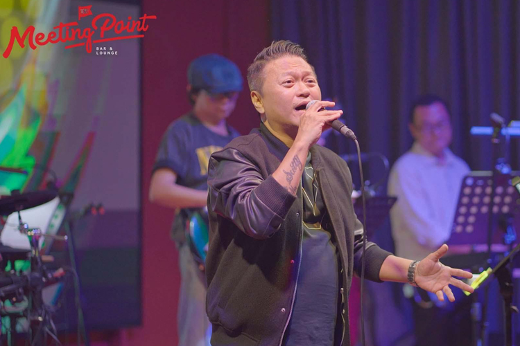 Home - Meeting Point Bar & Lounge